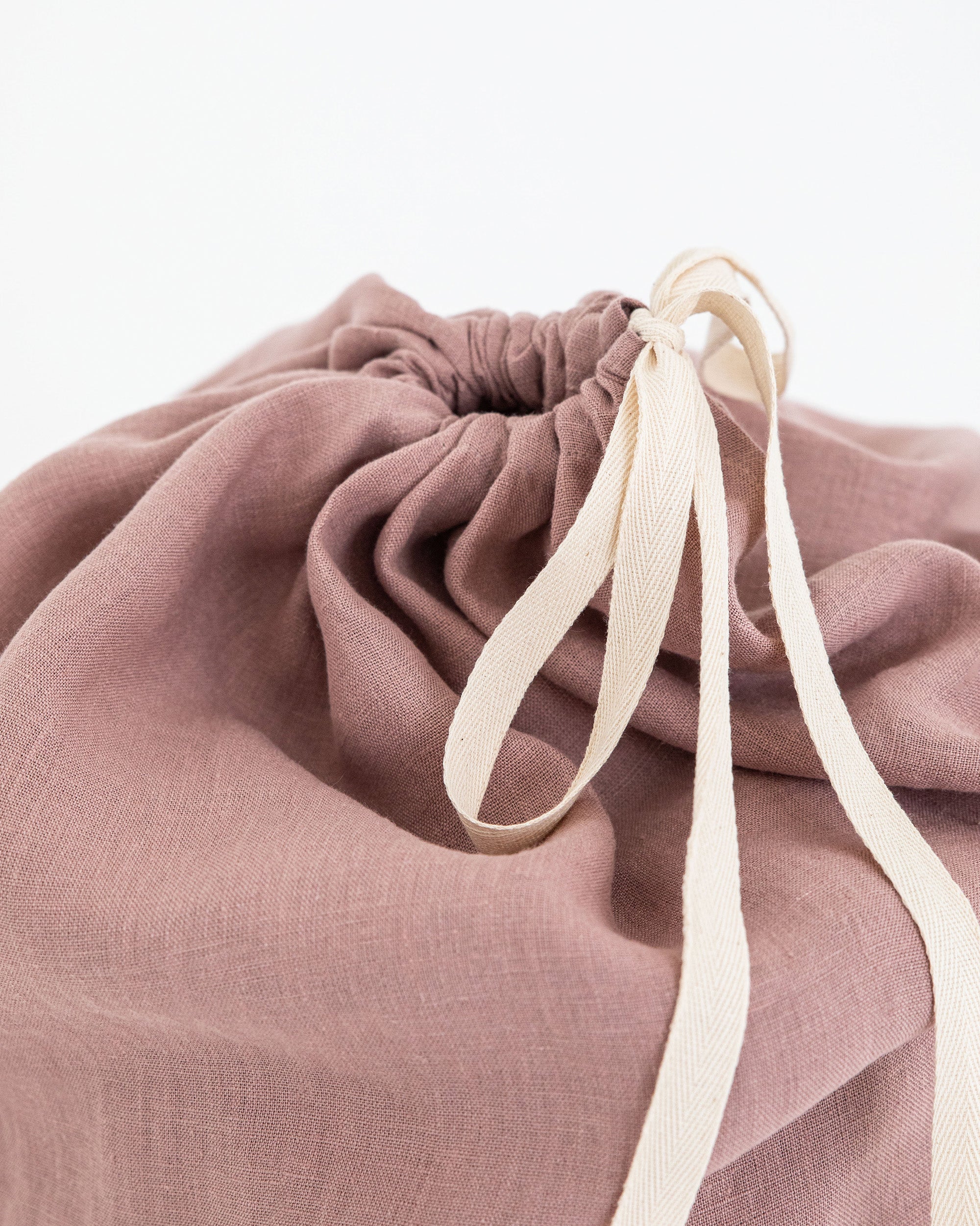 Drawstring Linen Laundry Bag in Woodrose | MagicLinen