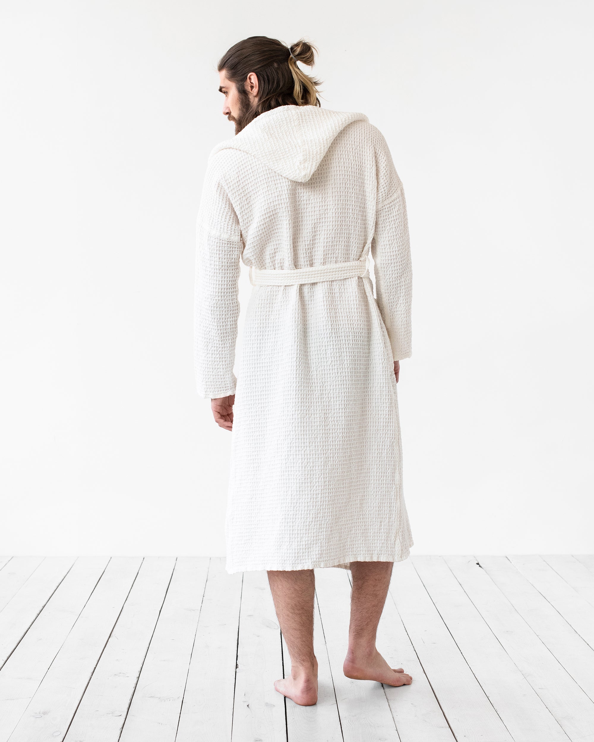 Men's waffle Linen Robe in White – MagicLinen