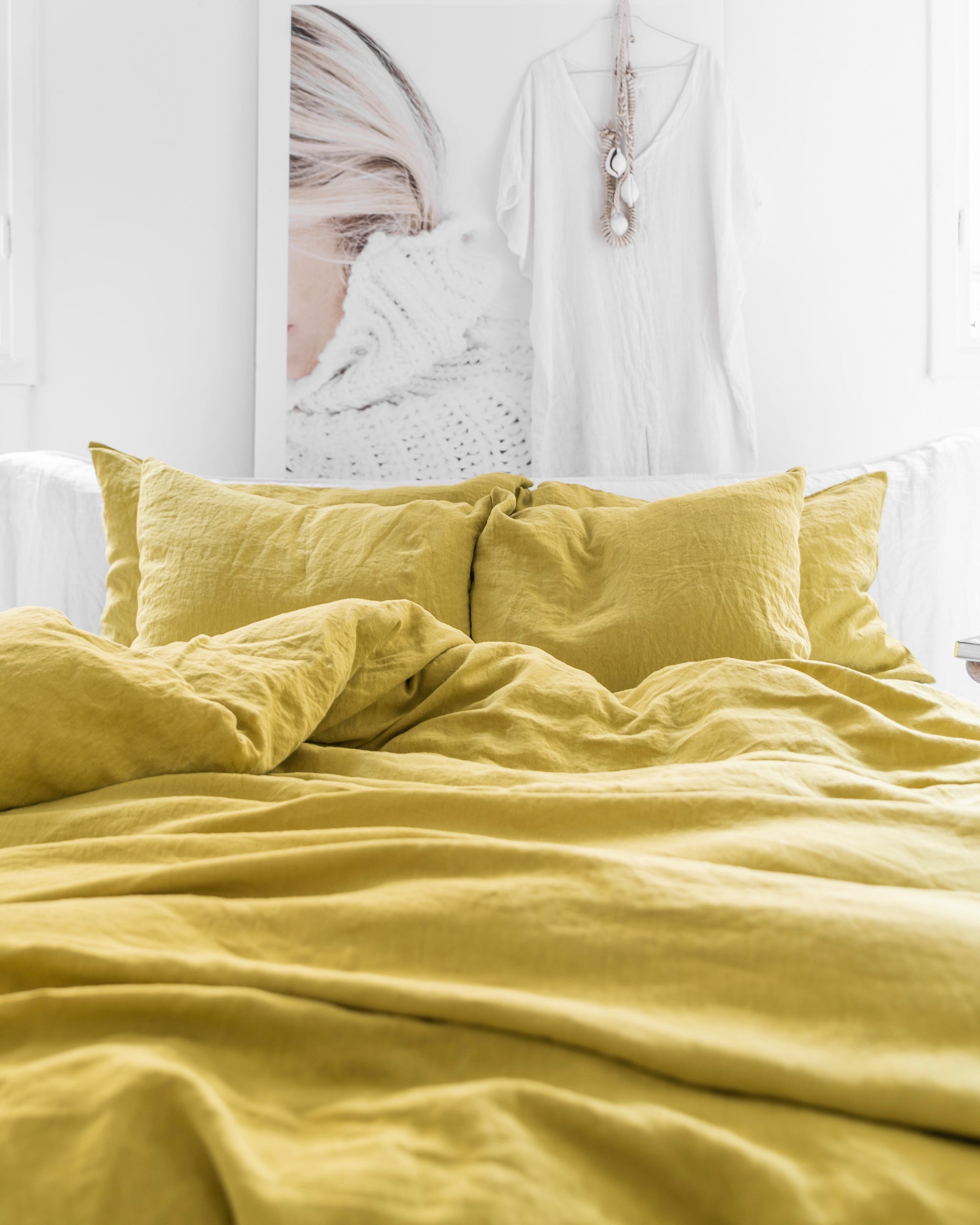 Moss Yellow Linen Duvet Set | MagicLinen