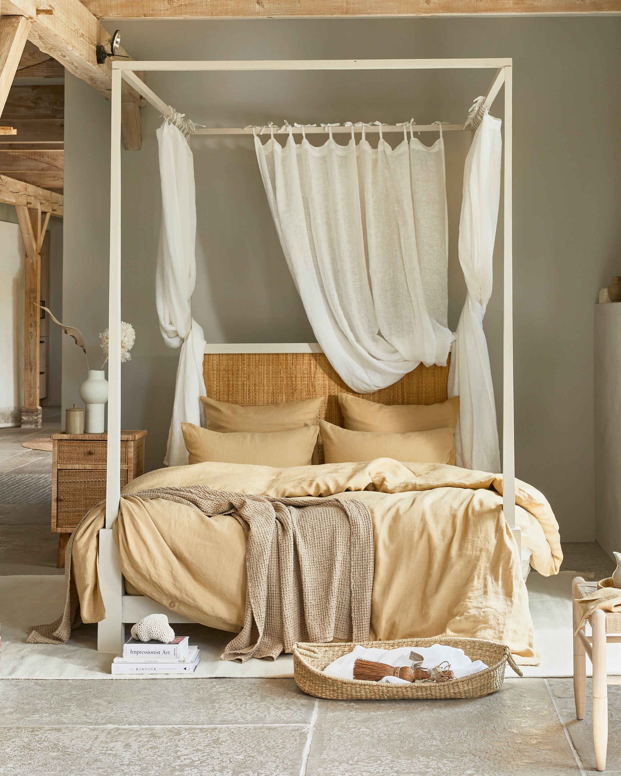 Sandy Beige Linen Sheet Set | MagicLinen